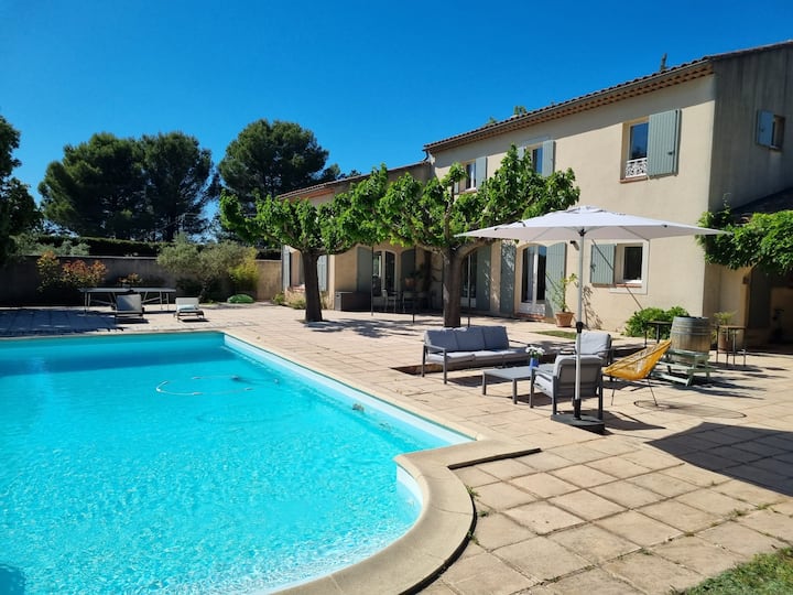 Jolie Villa Provençale Avec Piscine - Saint-Cannat