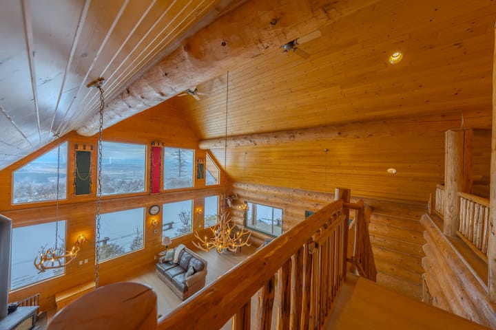 Foxhill Lodge Retreat 360 Views & Hike 139 Acres - Washington