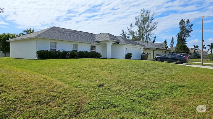 Villa Coral - Cape Coral, FL