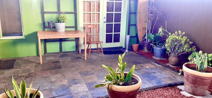 Steps From Venice Beach/vintage Venice Retreat - Los Angeles, CA