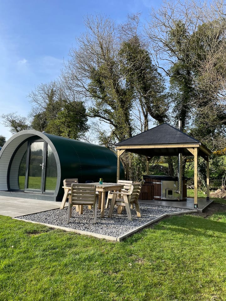 Luxury Pod With Wood Burning Hot Tub - Northern Ireland