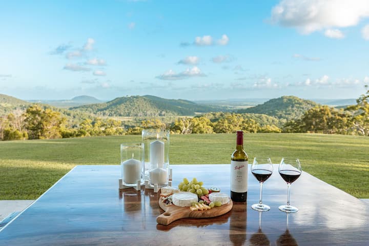 Ocean & Hinterland Views | Peaceful | Lots Of Room - Cooroy