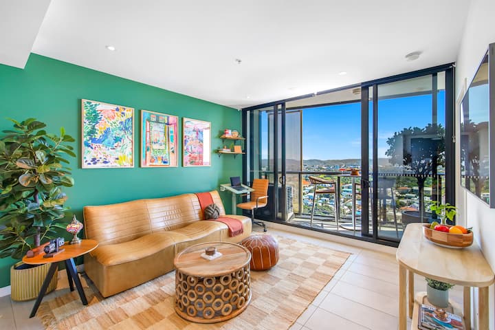 "The Valley Vibe - Wow That View" - Brisbane