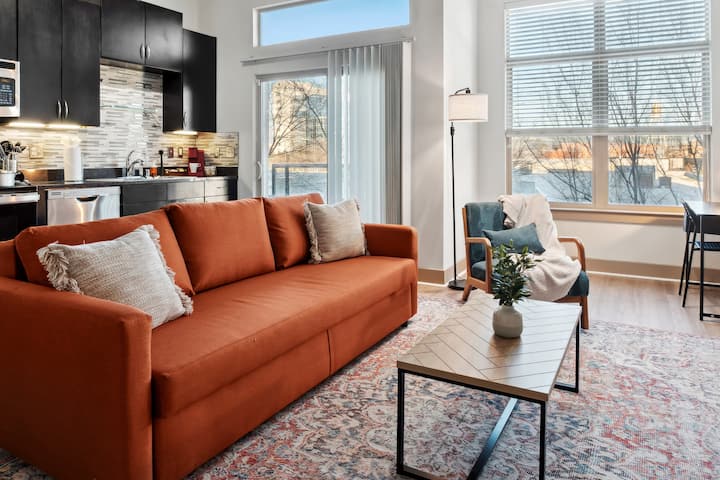 Stylish Apt Deep Ellum-king Bed-freeparking-w/d137 - Dallas