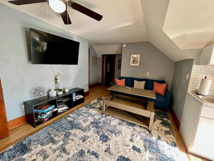 Urban Den On 24th Unit 5 By Zoo - Omaha