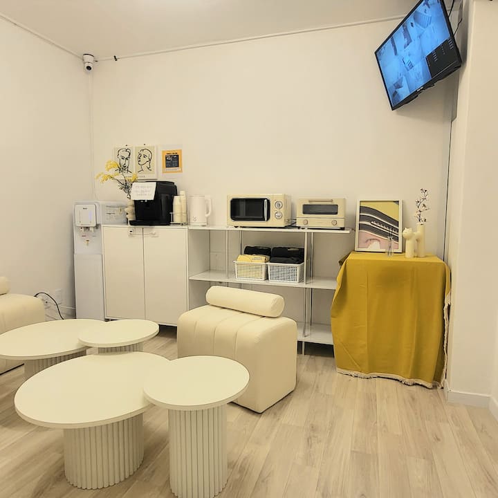 33)조용한로컬숙소·잠실종합운동장·암사역·kspodome·롯데타워&월드·kpdh·아산병원 - Guri-si