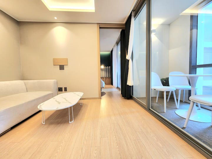 #Newopen[l11-9][지하철역3분/해수욕장5분/짐보관/교통중심지/문화 중심지] - Busan