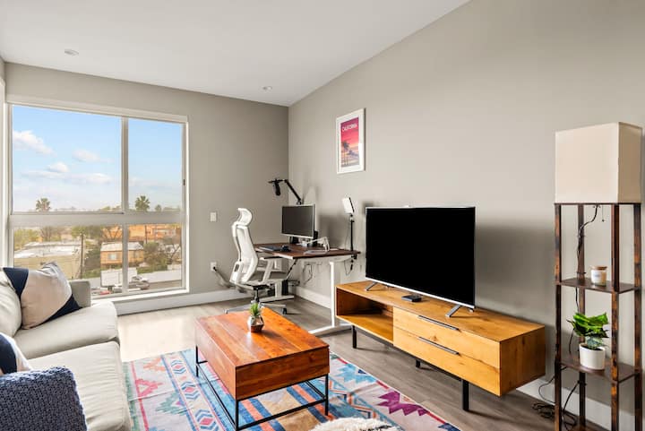 Weho 1 Br W/ Work Setup - 11669 - West Hollywood, CA