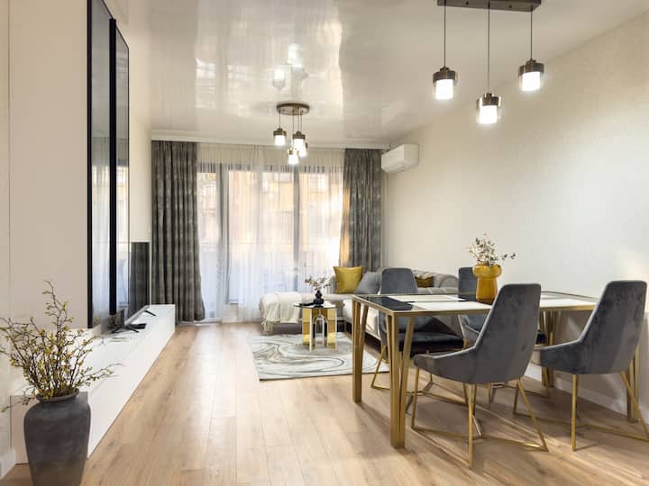 2br Apartment | Free Parking | Central - Plovdiv