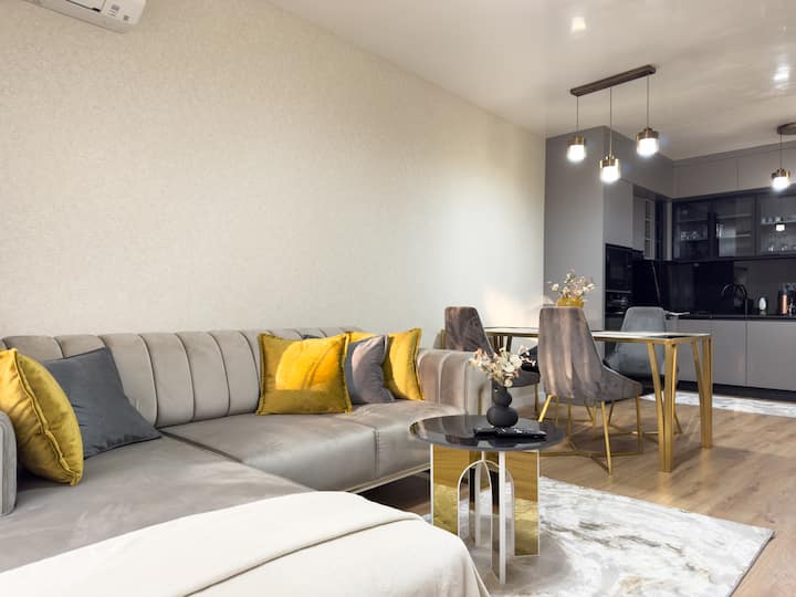 2br Apartment | Free Parking | Central - Plovdiv