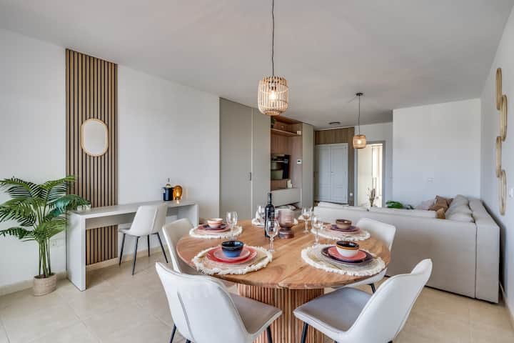 Scenic 2br Haven | Breathtaking Sea & Garden Views - Estepona