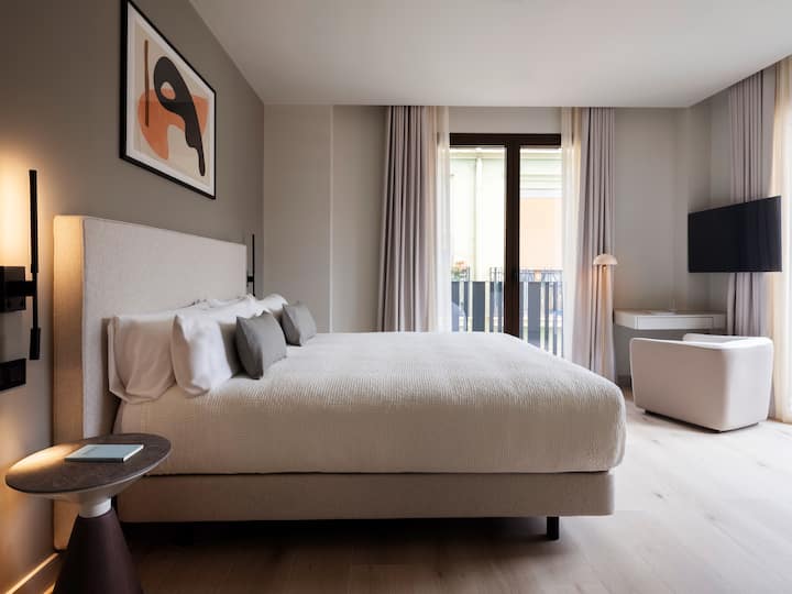 Numa | Medium Room In Ciutat Vella - Valencia
