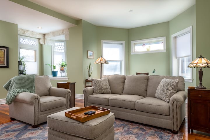 Modern Victorian Living In Elmwood Village - Buffalo, NY