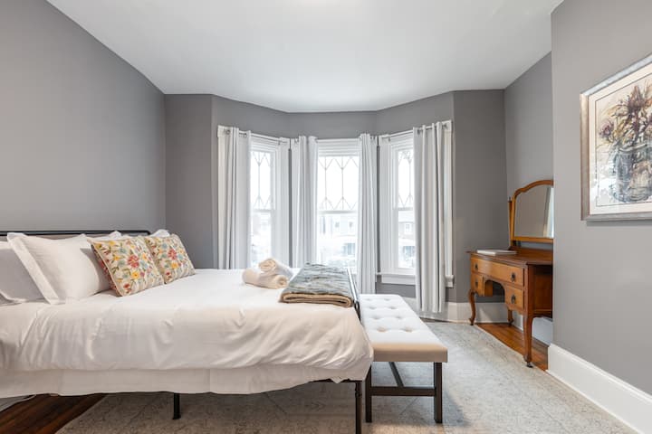 Clean & Cozy | Walk To Carytown | Museum District - Richmond