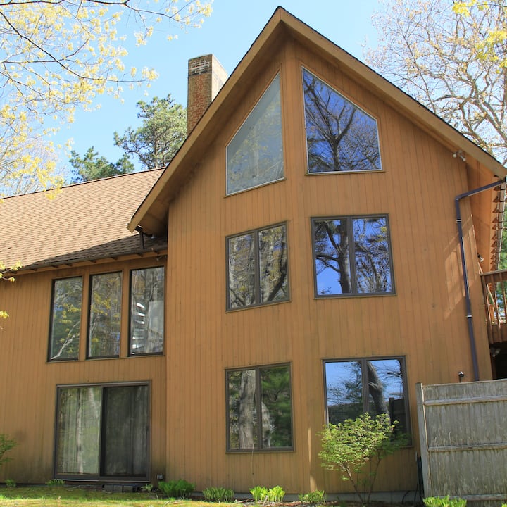 Contemporary, Secluded Home Near Beaches - Brewster, MA