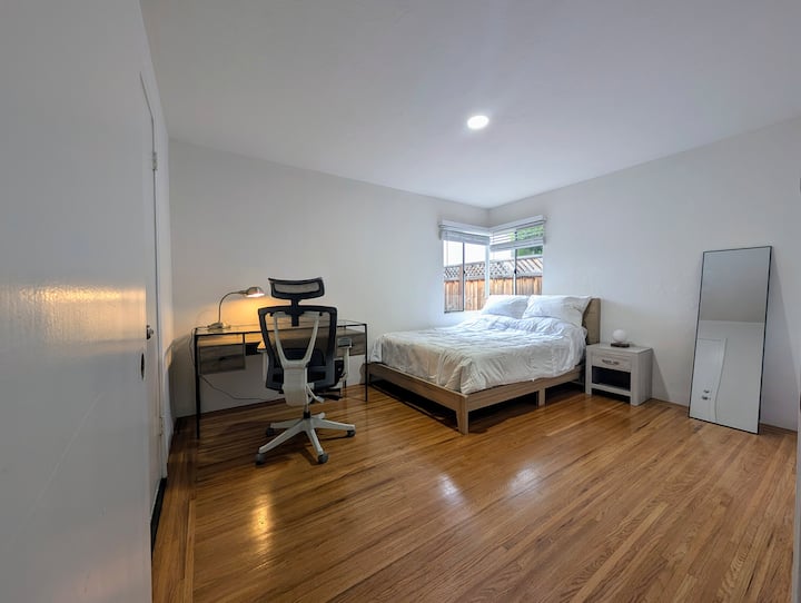 Emerald Garden View - Mountain View, CA