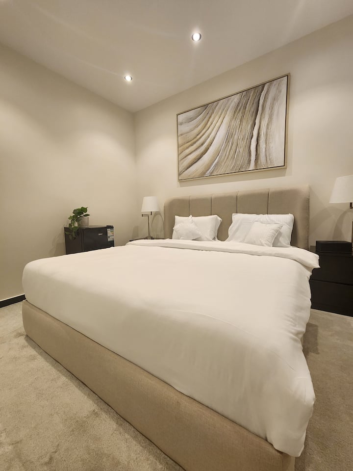 Modern Cozy Studio | King Bed | Smart Tv | Al Aqiq - Riad