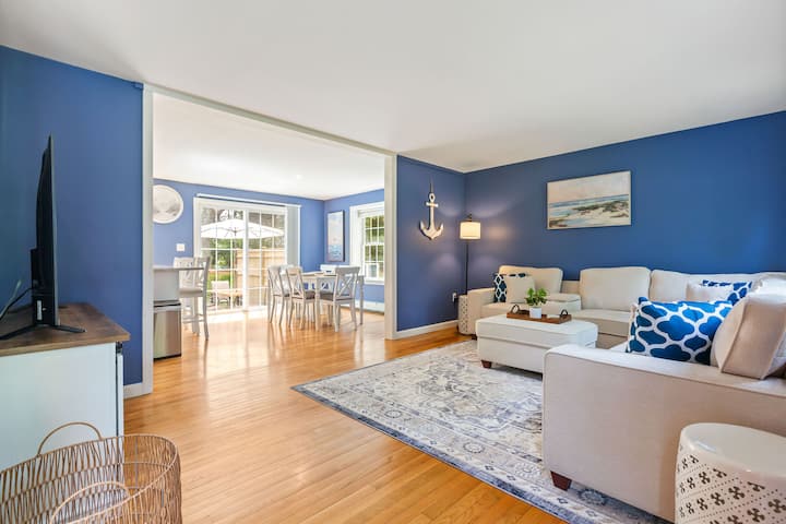 Cozy Home W. Game Room! Spacious Patio & Firepit. - New Seabury, MA