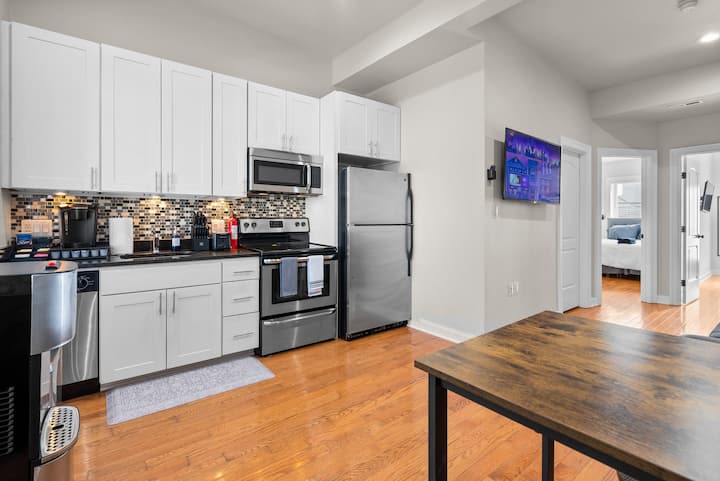 Downtown Dc Condo 2bd+1bath+free Parking - Hyattsville, MD