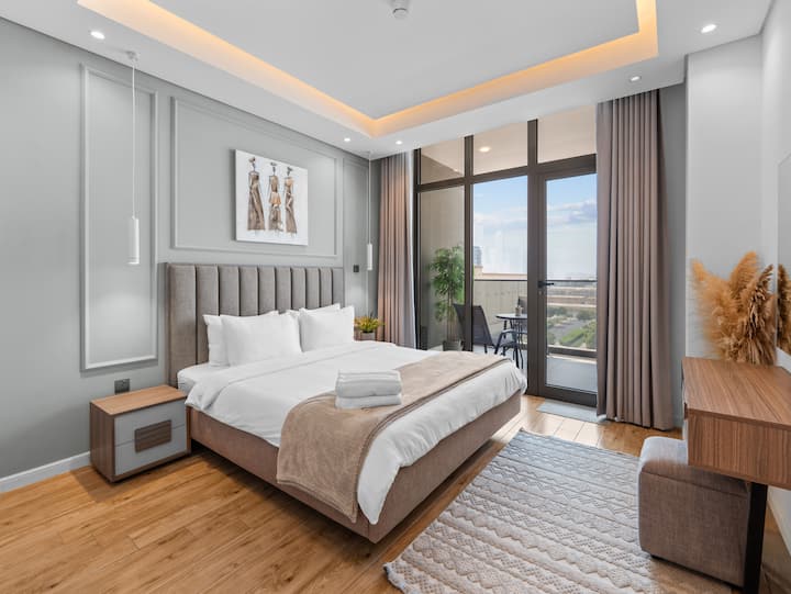 Convenient City Apartment Near Metro & Downtown - Dubaï