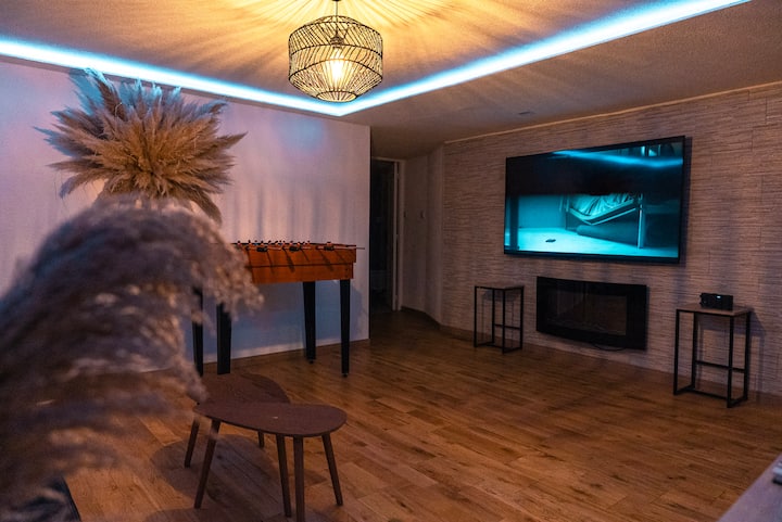 (Sans Frais) Stellantis-technoland-parking Privé - Sochaux