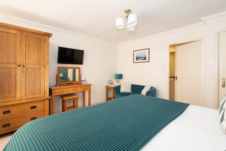 First Floor Classic ~ Room Only - Pitlochry