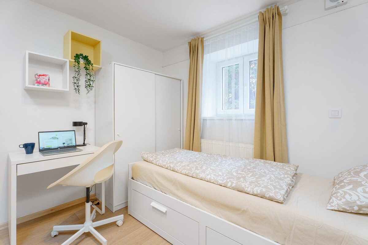 Nice studio in Prague 1kk - Apartments for Rent in Prague 4, Hlavní ...