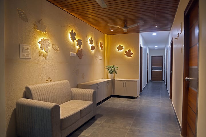 Yendluri's- Queenbed Room-9 @Kondapur, Gachibowli - Hyderabad