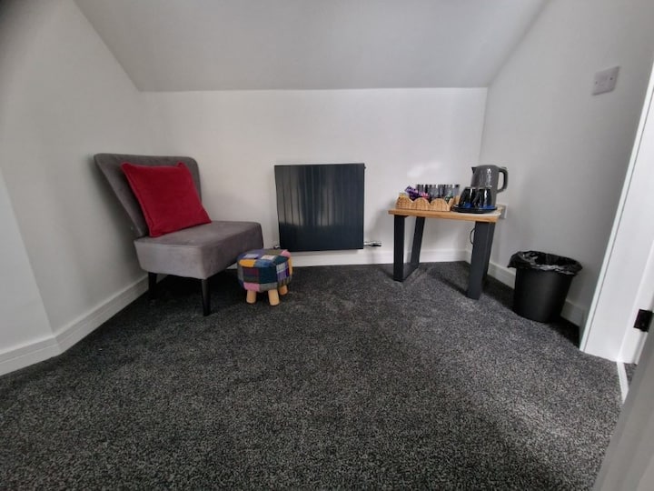 The Room At Number Ten - Broadford, UK
