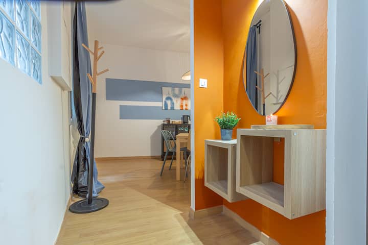 [Appartement De Trois Pièces Au Cœur De Bologne] - Bologne