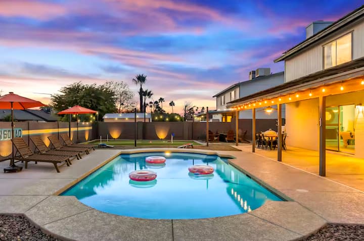 Heated Pool, Basketball Court, Golf, Hot Tub! - Phoenix, AZ