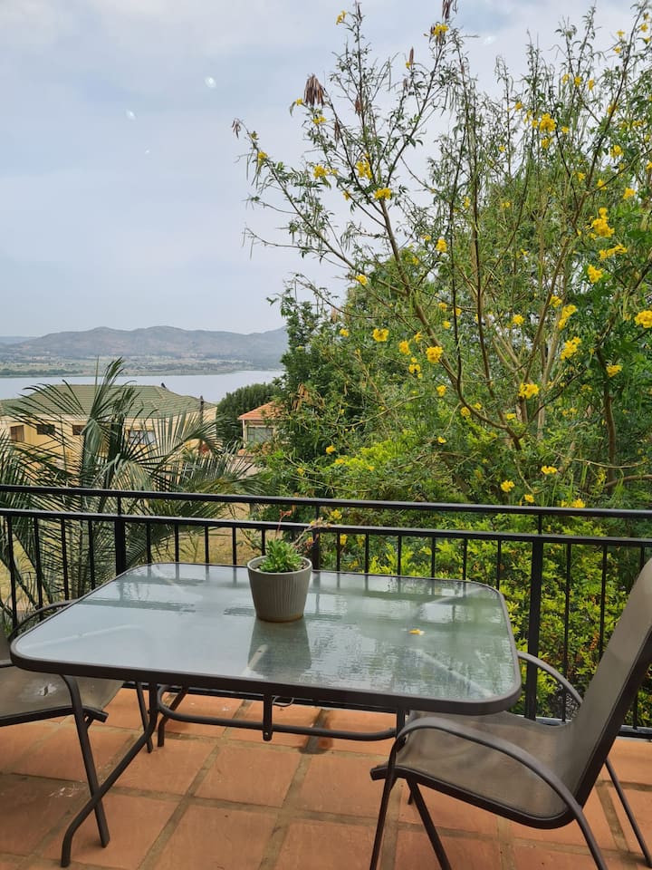 Comfy Suite Hartbeespoortdam - Hartbeespoort