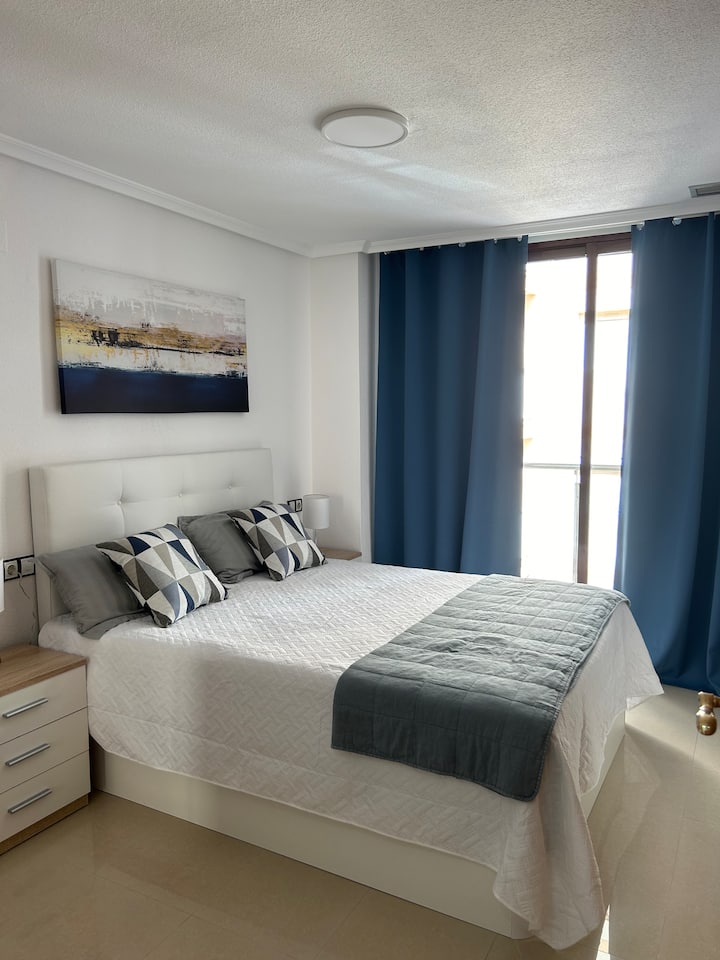 Apartment On The Beach & High Wifi - Torrevieja