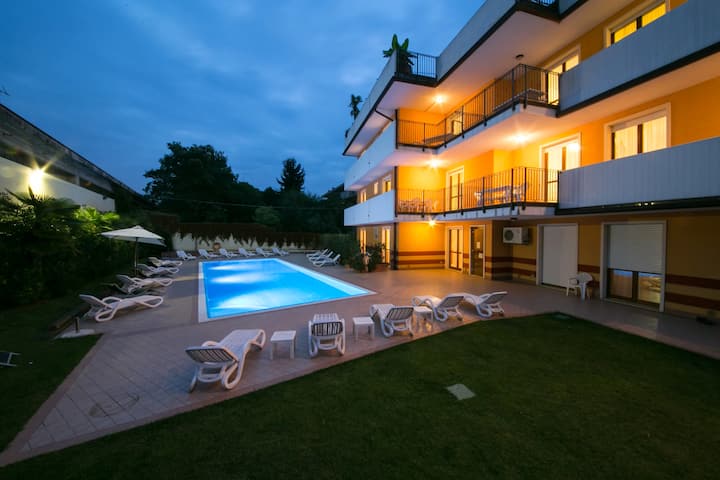 Gardapalace - Trilocale Basic - Peschiera del Garda