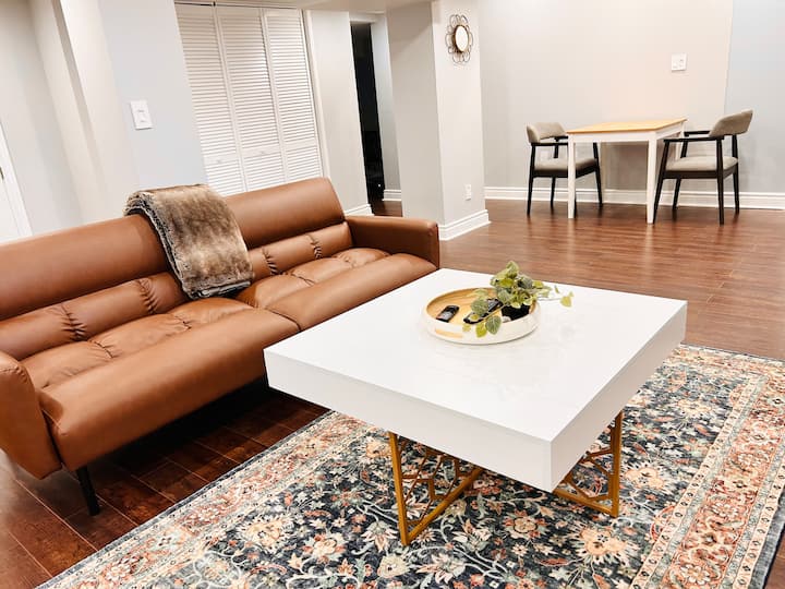 Stunning 1br, Free Parking - Vaughan