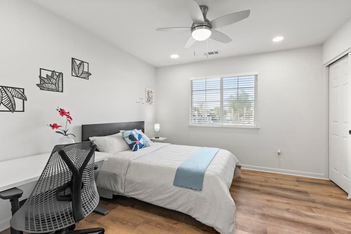 Jane's Home (Av) | Priv Room W Hvac - 2 - Palo Alto, CA