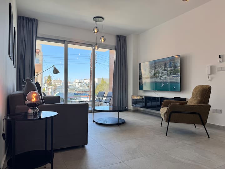 Urban Escape | Near The Marina (Eden Suite 101) - Limassol