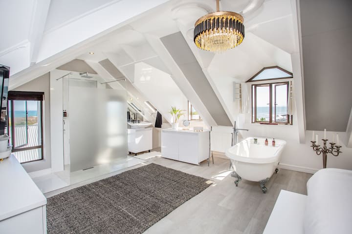 Villa Blau- Beachfront Luxuryvilla In Grotto Bay - Grotto Bay