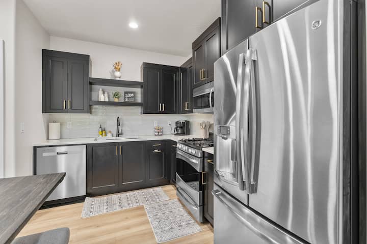 2-downtown Getaway By Zion, Bryce, & Grand Canyon - Hurricane, UT