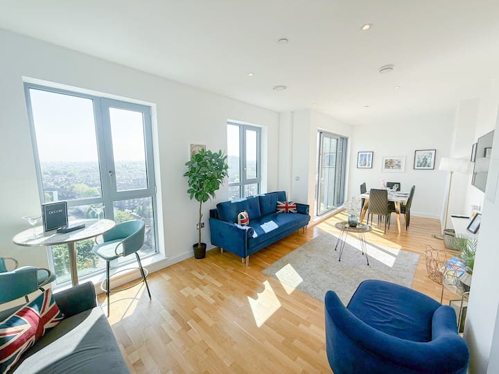 3br Battersea Penthouse W/ Balcony & Lift, Clapham - チェルシー