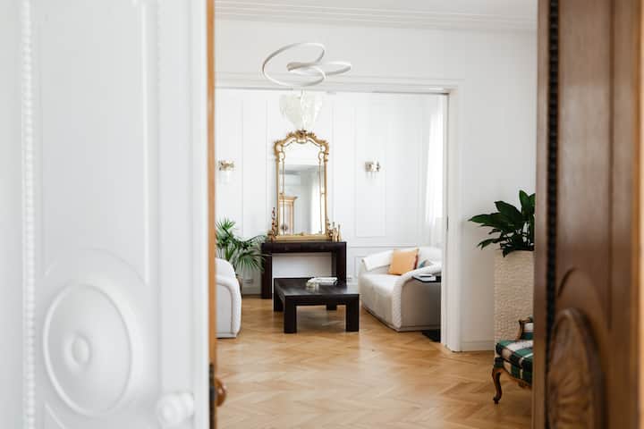 La Belle Adresse | Calea Victoriei Spacious 3bdr - Bucarest