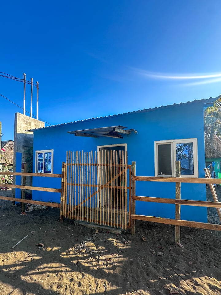 The Banana Hammock: Cozy Beach House - El Paredón Buena Vista