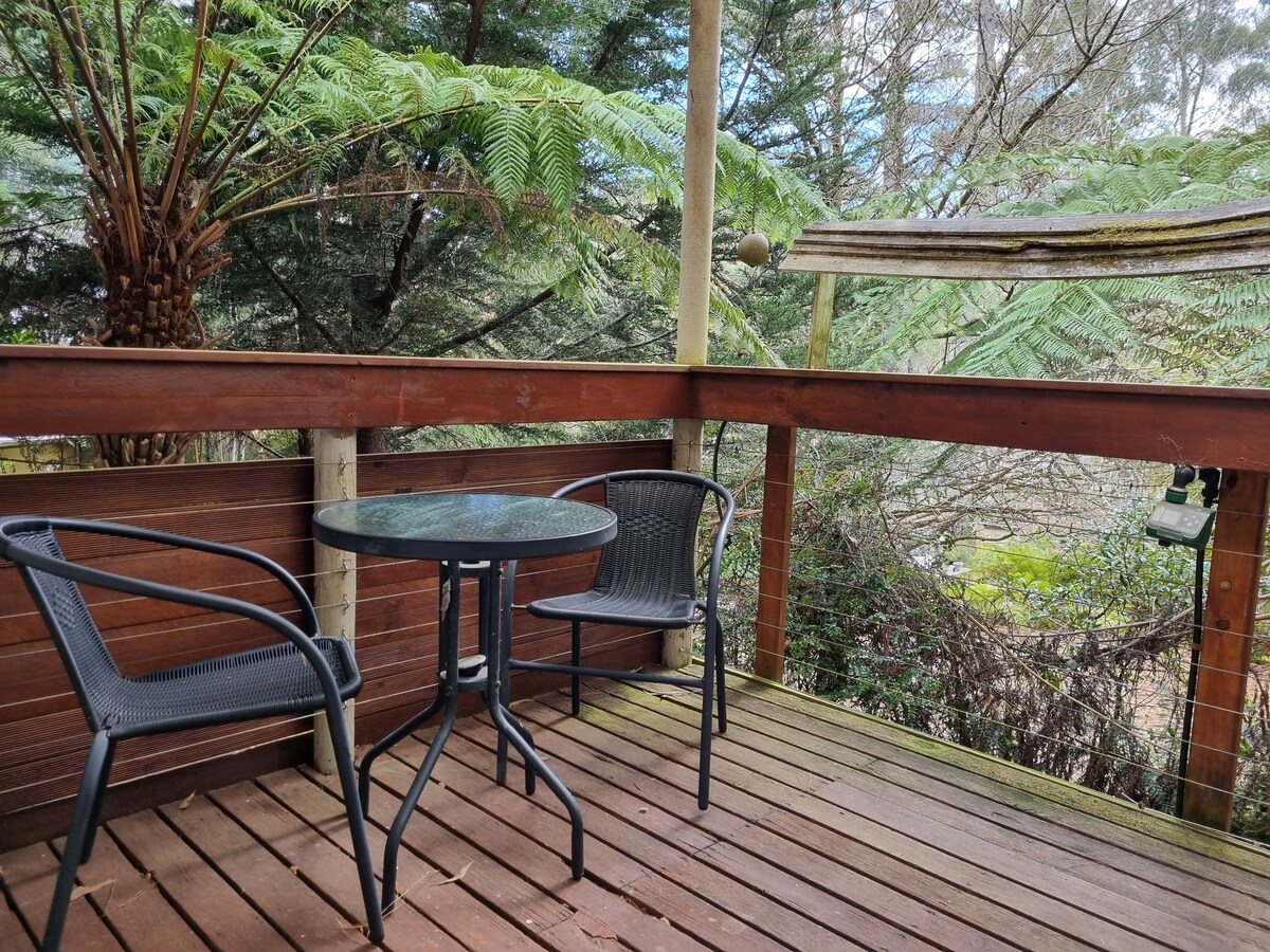 Cabane dans les bois - Cabanes à louer à Tanjil Bren, Victoria ...