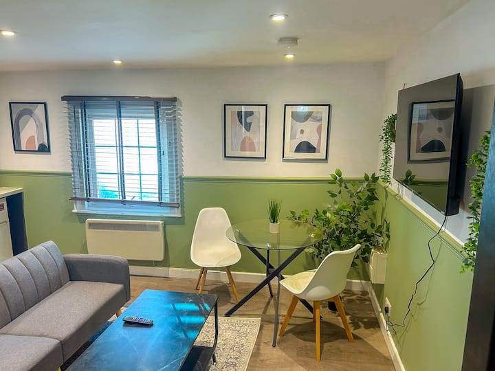 Stylish Apartment Near Station - Reading