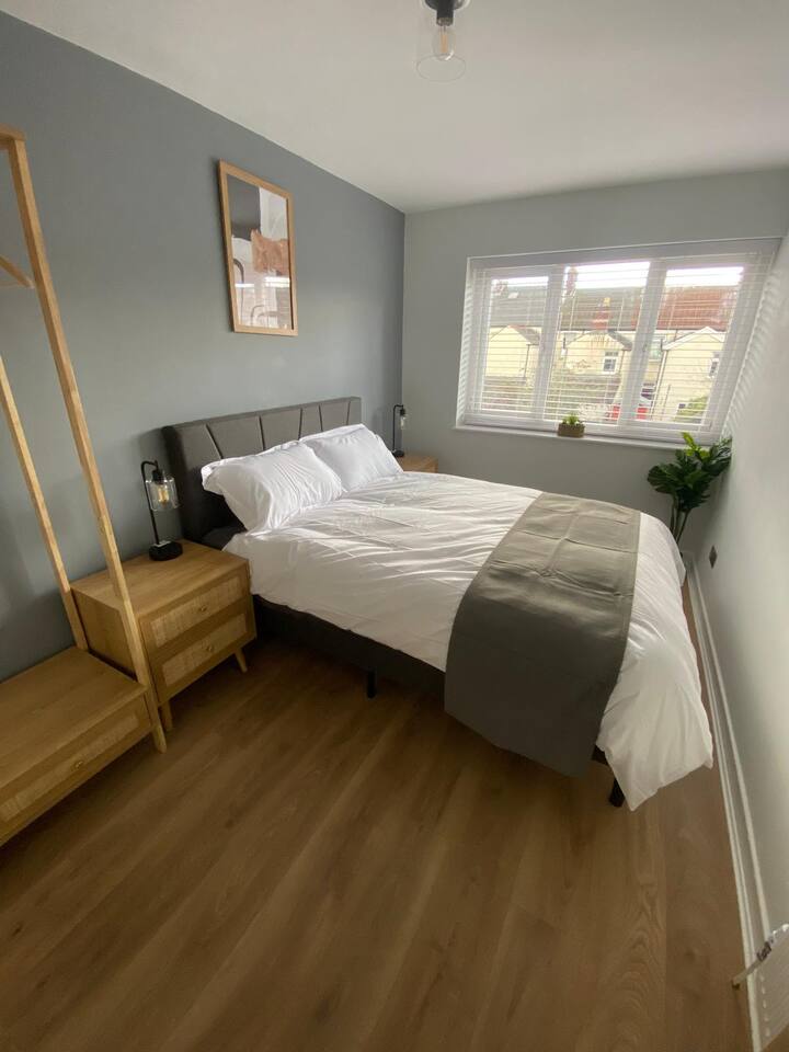 House In Cardiff - Cardiff