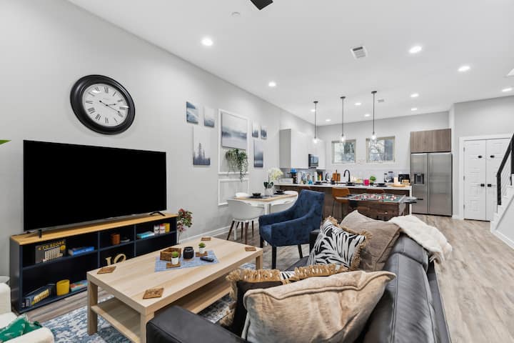 The Opal 2bd House: 7st Walkable, Vibrant & Homey! - Fort Worth, TX