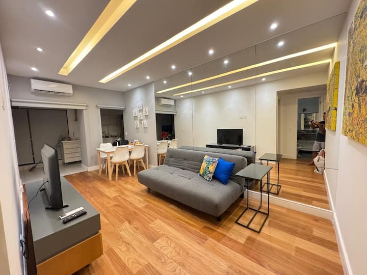 Apto St John Palace/ Posto 6 - Ipanema