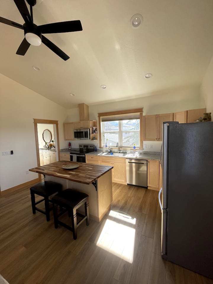 R&r Roost - Missoula, MT