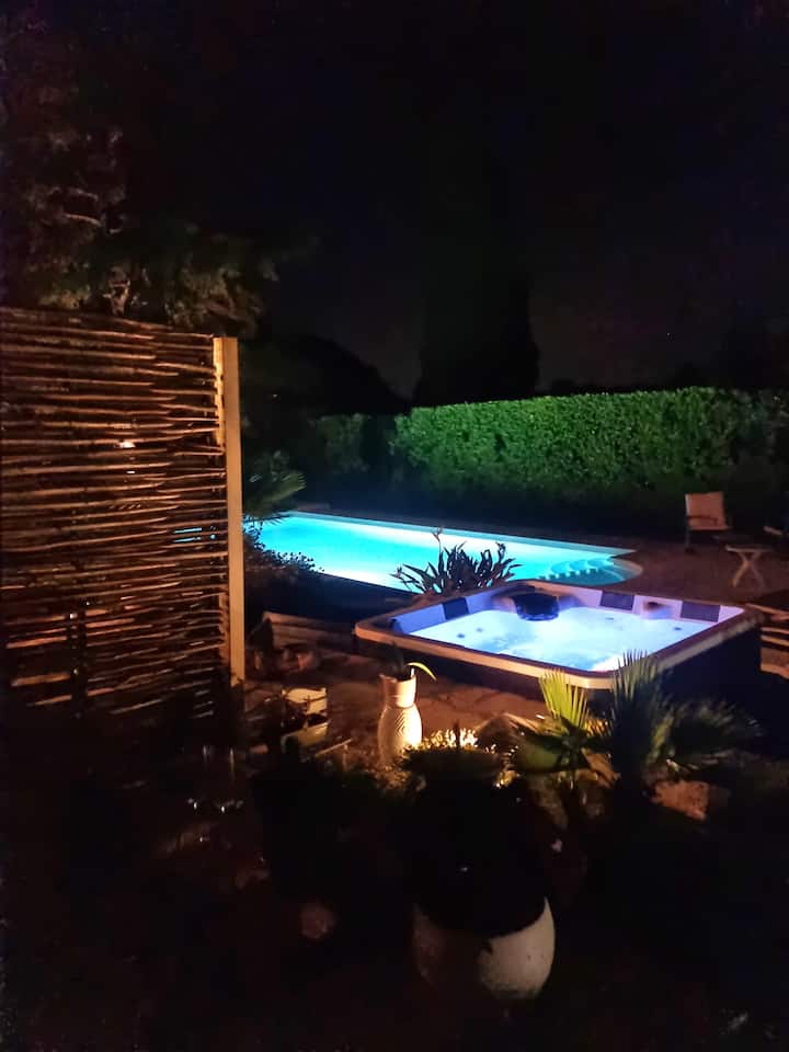 Logement Privatif Dans Villa - Vence