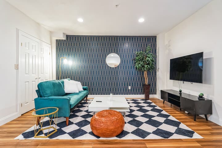 Elegant 2 Bedroom In The Heart Of The City! - Philadelphia, PA